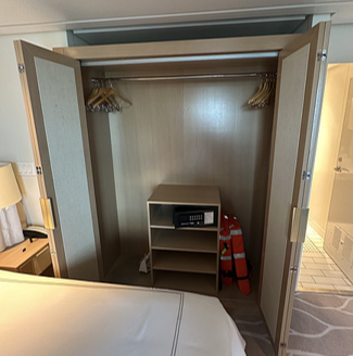 Wardrobe Components – American Cruiselines Warehouse